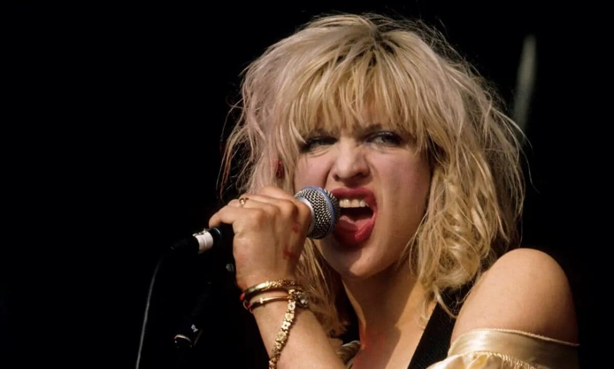 Courtney Love (Hole) revela sus planes para cambiar de nacionalidad: No ...
