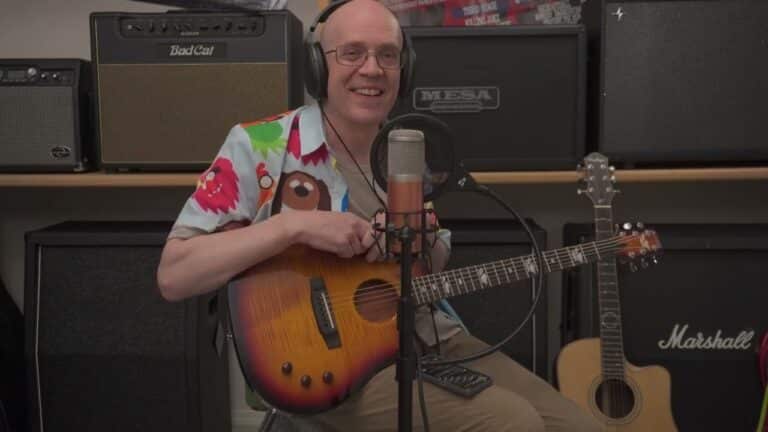 Devin Townsend emociona con su interpretación más íntima de From The ...